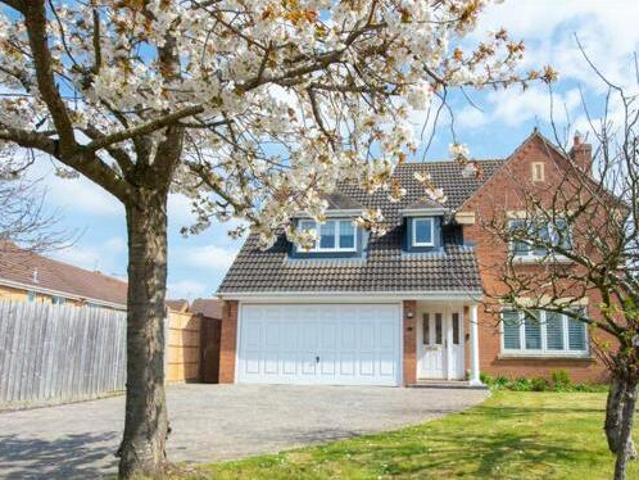 4 Bedroom Detached House For Sale In Wootton