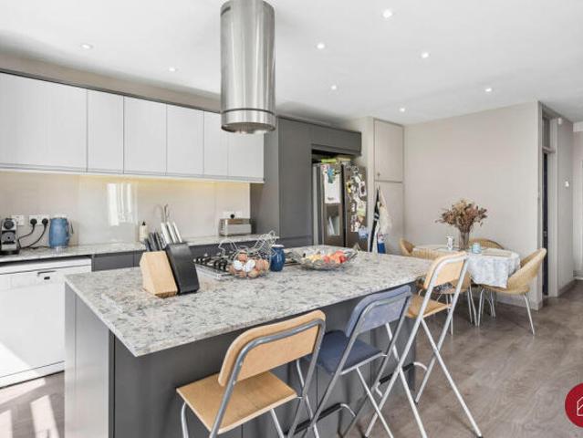 4 bedroom detached house for sale in Wootton Village, Oxford, OX1