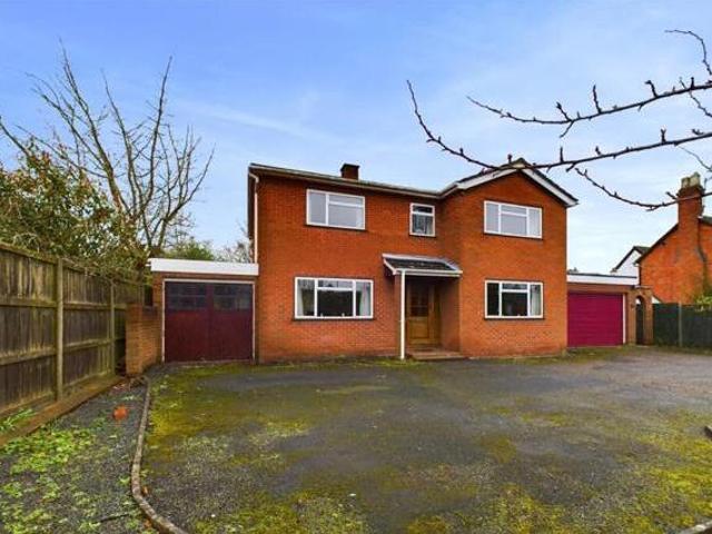 4 Bedroom Detached House For Sale In Worcester, Worcestershire