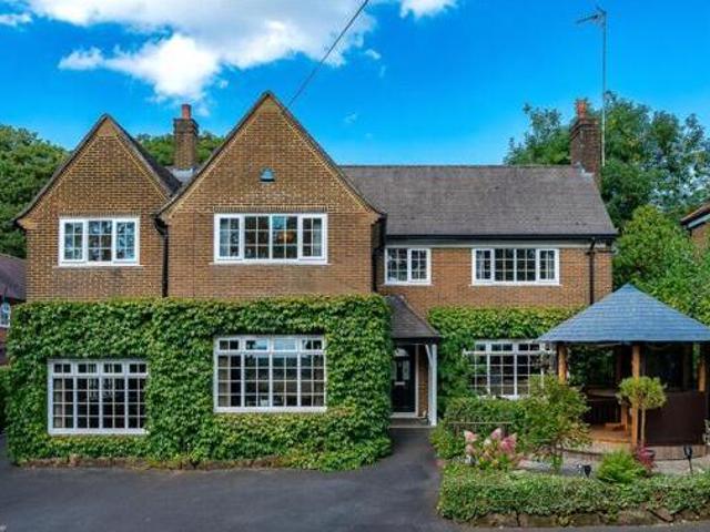 4 Bedroom Detached House For Sale In Worsley, Manchester