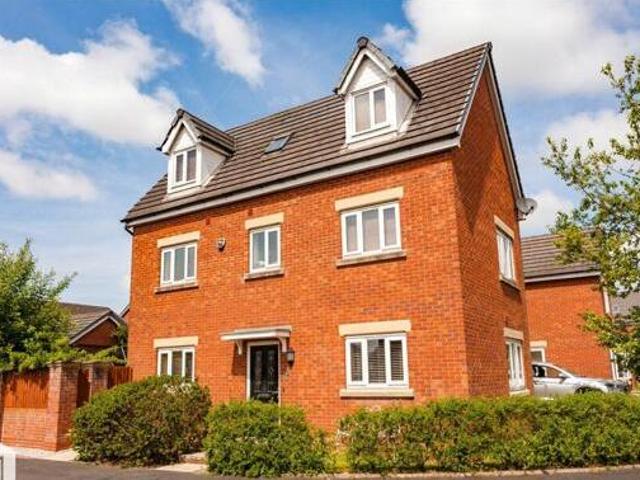 4 Bedroom Detached House For Sale In Worsley, Manchester