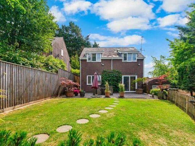 4 Bedroom Detached House For Sale In Waterhall Road