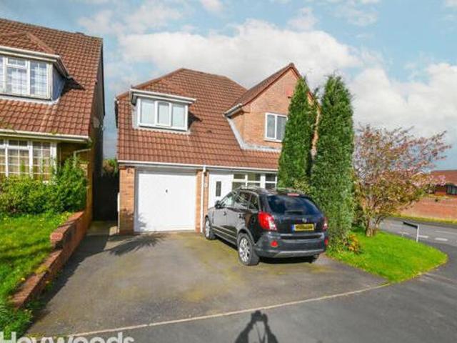 4 Bedroom Detached House For Sale In Waterhayes