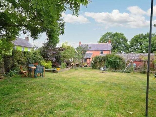 4 Bedroom Detached House For Sale In Waterston