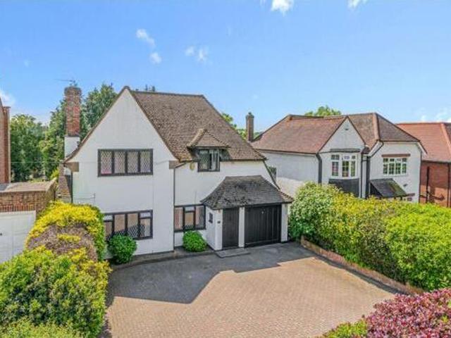 4 Bedroom Detached House For Sale In Watford