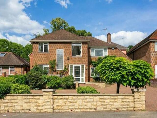 4 Bedroom Detached House For Sale In Watford, Hertfordshire