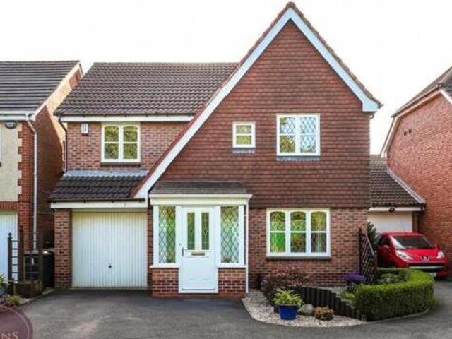 4 Bedroom Detached House For Sale In Watnall, Nottingham