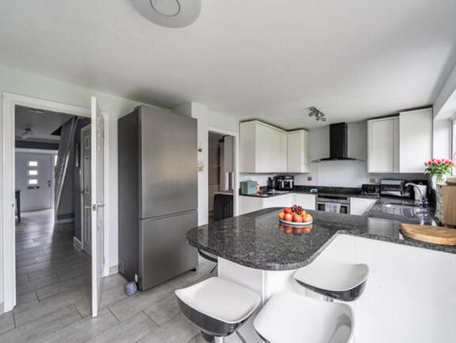 4 bedroom detached house for sale in Wayne Close, Abbey Meads, Swindon, SN25