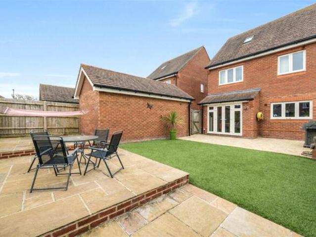 4 bedroom detached house for sale in Wades Crescent, Nursling, Southampton, Hampshire, SO16