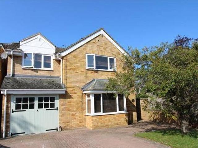 4 bedroom detached house for sale in Waite Meads Close Purton Swindon SN5 SN5