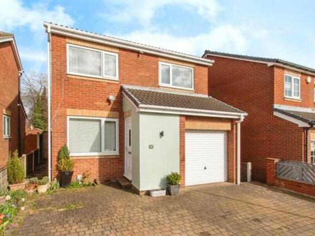 4 Bedroom Detached House For Sale In Wakefield, West Yorkshire