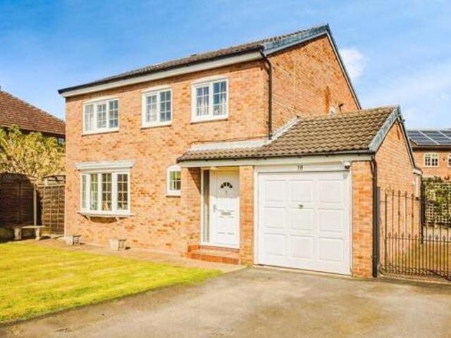 4 Bedroom Detached House For Sale In Wakefield, West Yorkshire
