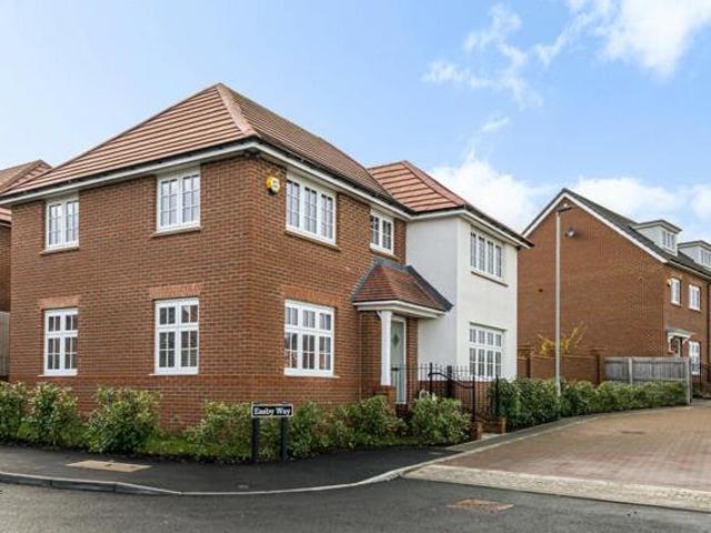 4 Bedroom Detached House For Sale In Wakefield