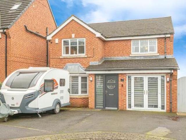 4 Bedroom Detached House For Sale In Wakefield