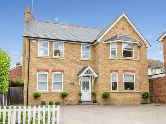 4 Bedroom Detached House For Sale In Wakering Conservation Area