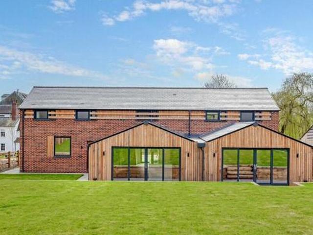 4 Bedroom Detached House For Sale In Wakes Colne, Colchester
