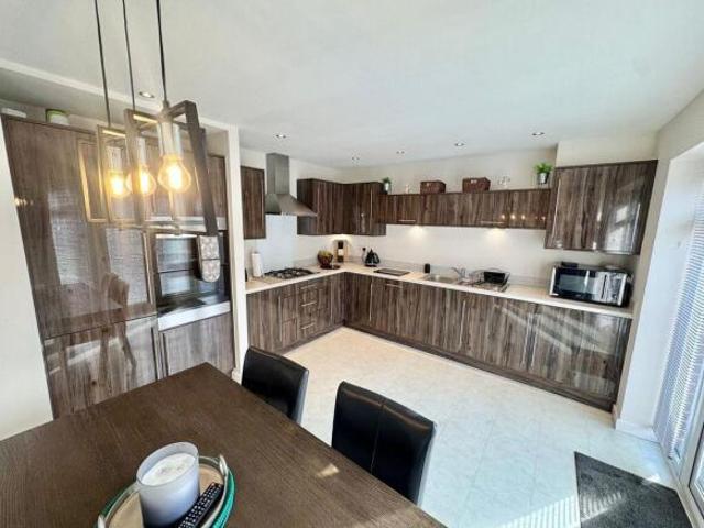 4 bedroom detached house for sale in Walkerfield Court, Newcastle Upon Tyne, NE6