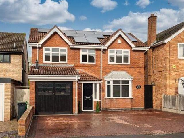 4 Bedroom Detached House For Sale In Wall Heath