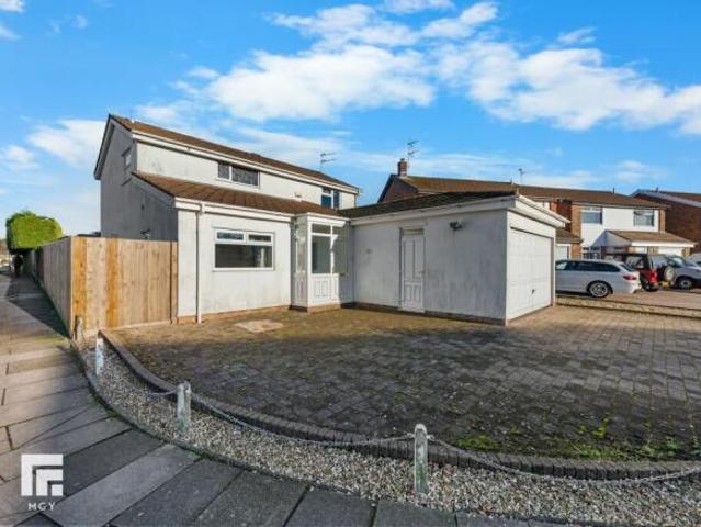 4 bedroom detached house for sale in Walnut Tree Close Radyr Cardiff CF15 8SX, CF15