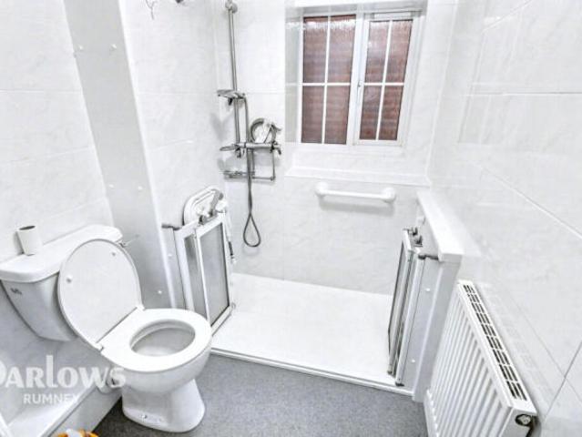 4 bedroom detached house for sale in Walwyn Place, Cardiff, CF3
