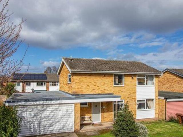 4 Bedroom Detached House For Sale In Walton