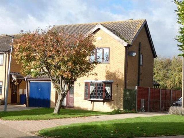 4 Bedroom Detached House For Sale In Waltham