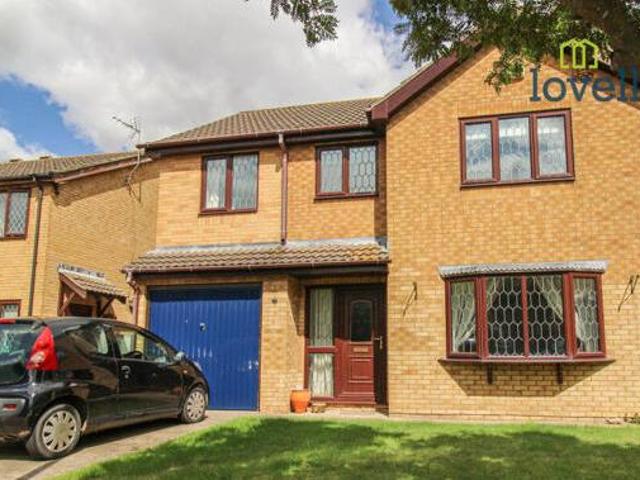 4 Bedroom Detached House For Sale In Waltham
