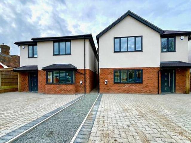4 Bedroom Detached House For Sale In Warley