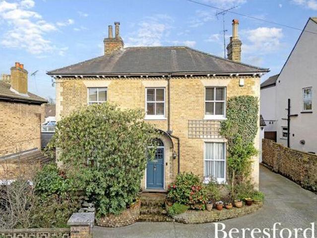 4 Bedroom Detached House For Sale In Warley