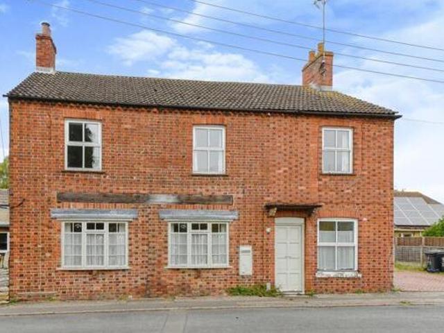 4 Bedroom Detached House For Sale In Warmington
