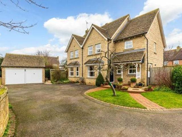 4 Bedroom Detached House For Sale In Warmington, Peterborough