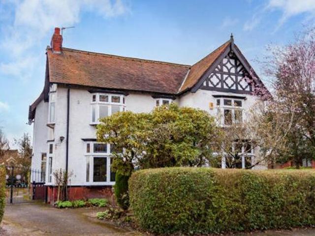 4 Bedroom Detached House For Sale In Warrington, Cheshire