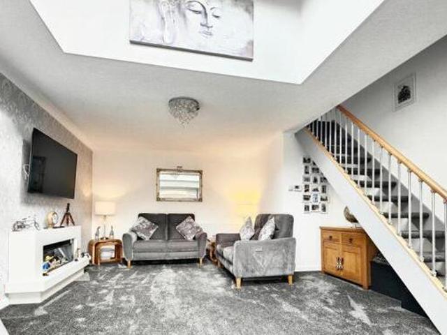 4 Bedroom Detached House For Sale In Warton