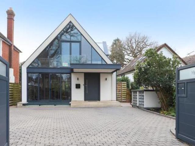 4 Bedroom Detached House For Sale In Weybridge, Surrey