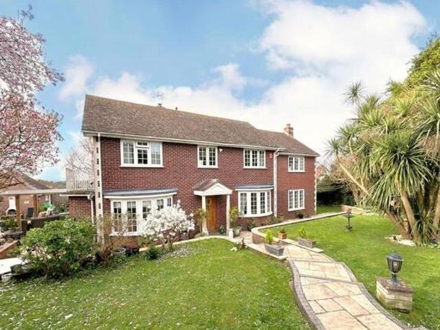 4 Bedroom Detached House For Sale In Weymouth