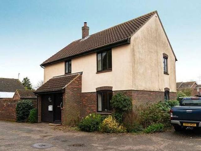4 bedroom detached house for sale in Webster Place Stock CM4