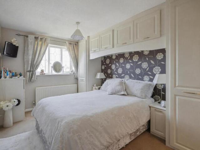 4 bedroom detached house for sale in Weggs Farm Road, Duston, Northampton, NN5 6HD, NN5