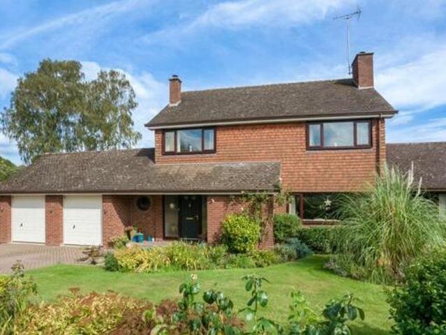 4 Bedroom Detached House For Sale In Welford On Avon