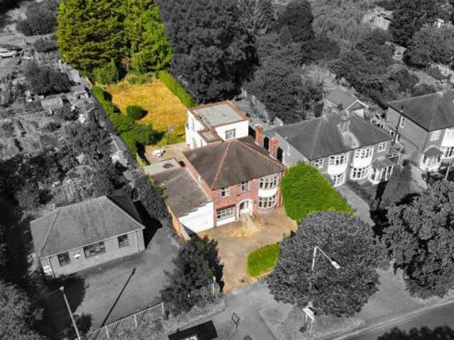 4 bedroom detached house for sale in Welford Road, Leicester, LE2