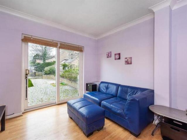 4 bedroom detached house for sale in Well Close, Leigh, Tonbridge, TN11