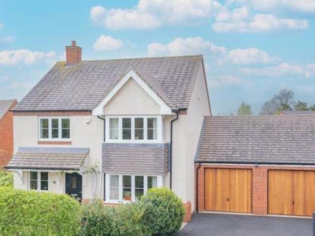 4 Bedroom Detached House For Sale In Welland, Malvern