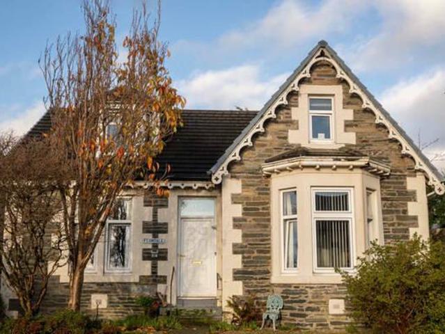 4 bedroom detached house for sale in Wellington Street Dunoon PA23
