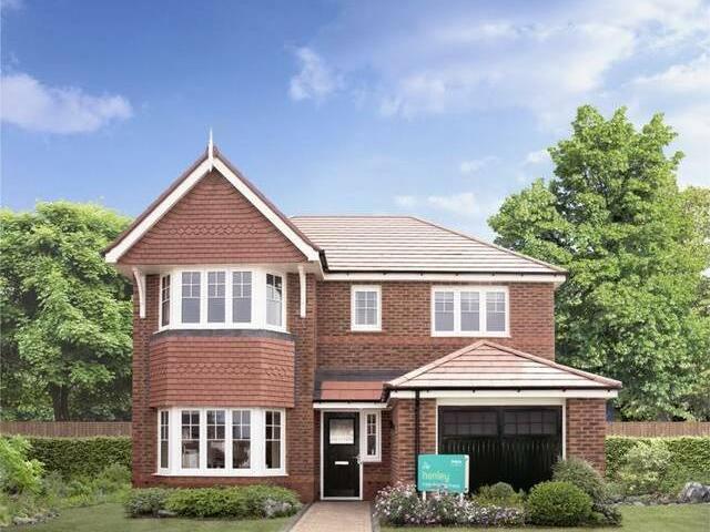 4 bedroom detached house for sale in Welsh Road Deeside CH5 2RD CH5