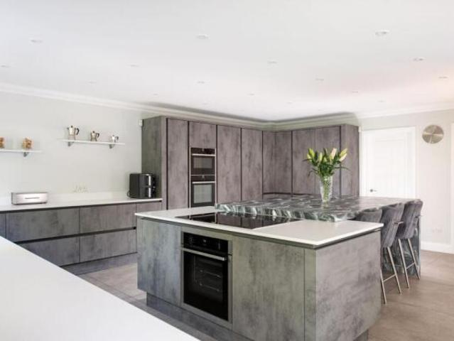 4 bedroom detached house for sale in Wentworth Way, Bletchley, MK3