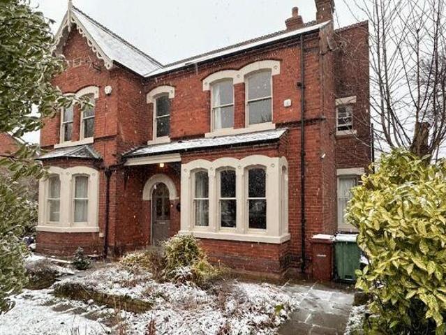4 Bedroom Detached House For Sale In West Yorkshire
