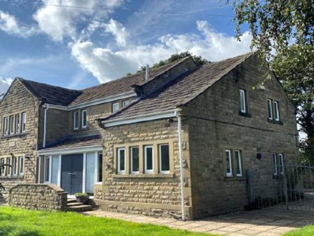 4 Bedroom Detached House For Sale In West Yorkshire