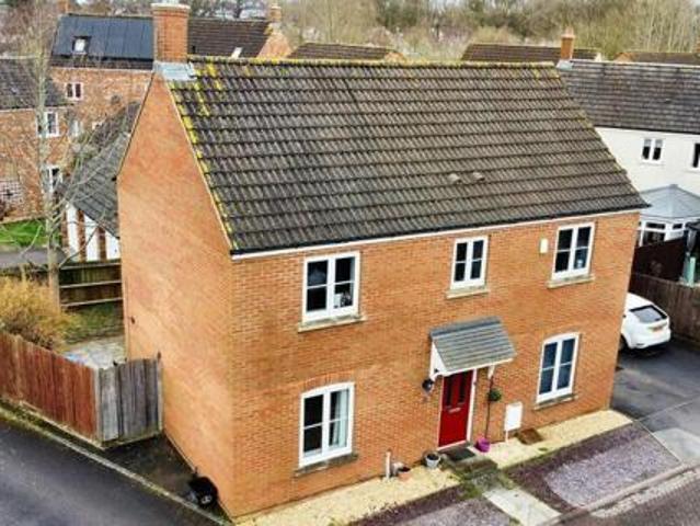 4 Bedroom Detached House For Sale In West Ashton