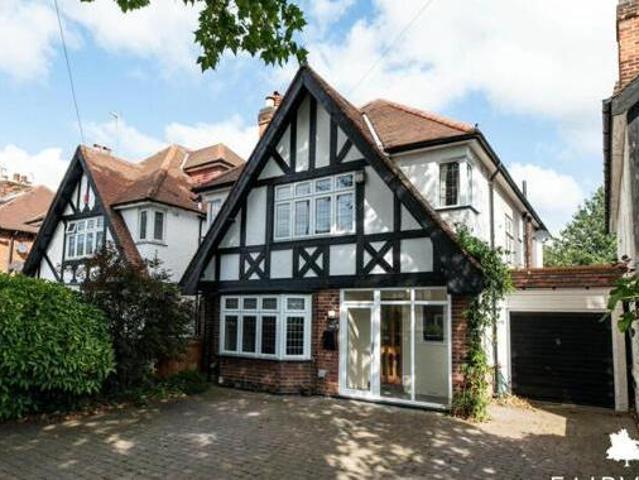 4 Bedroom Detached House For Sale In West Bridgford