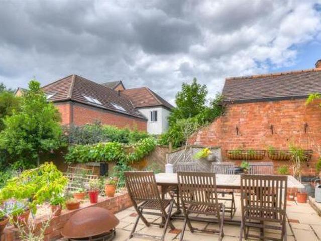 4 Bedroom Detached House For Sale In West Bridgford