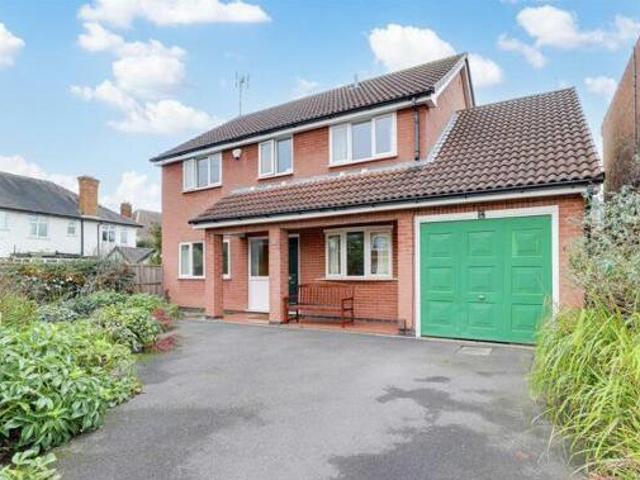 4 Bedroom Detached House For Sale In West Bridgford, Nottinghamshire